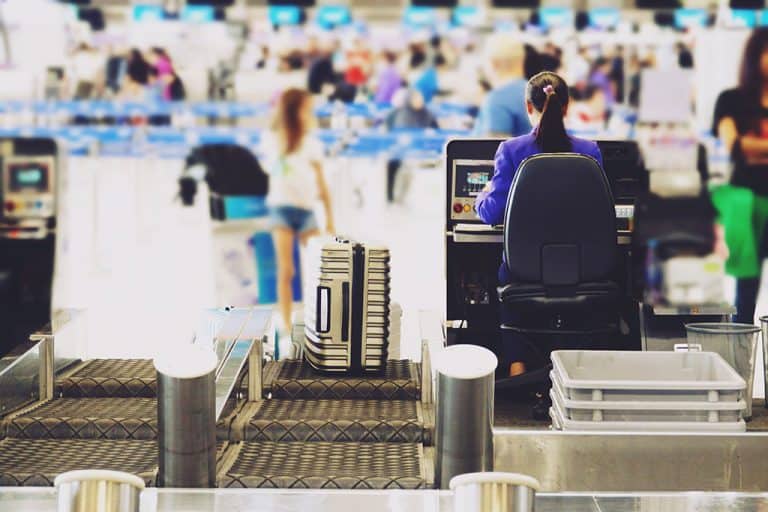 Traveling with baby: How to Gate Check a Car Seat or Stroller