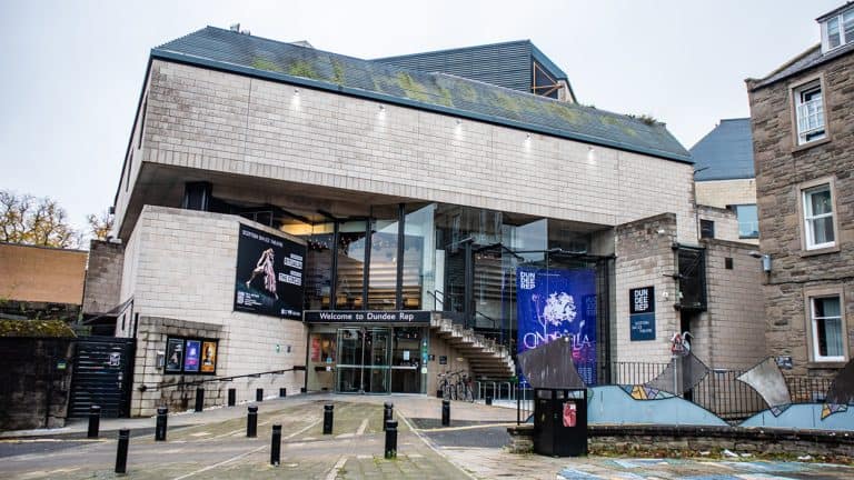 DUNDEE REP THEATER