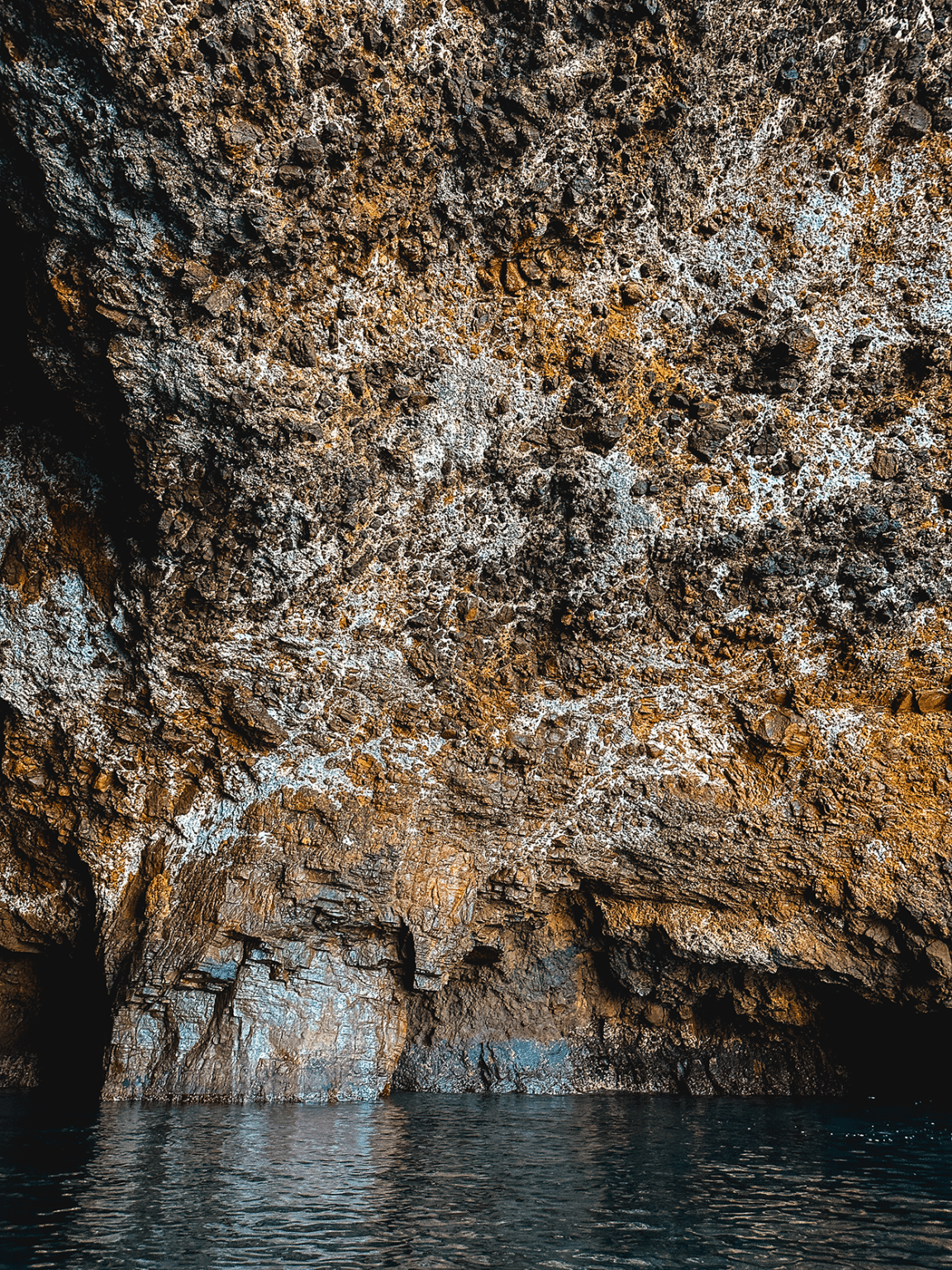 How to Experience Channel Islands Kayaking and Not be Disappointed